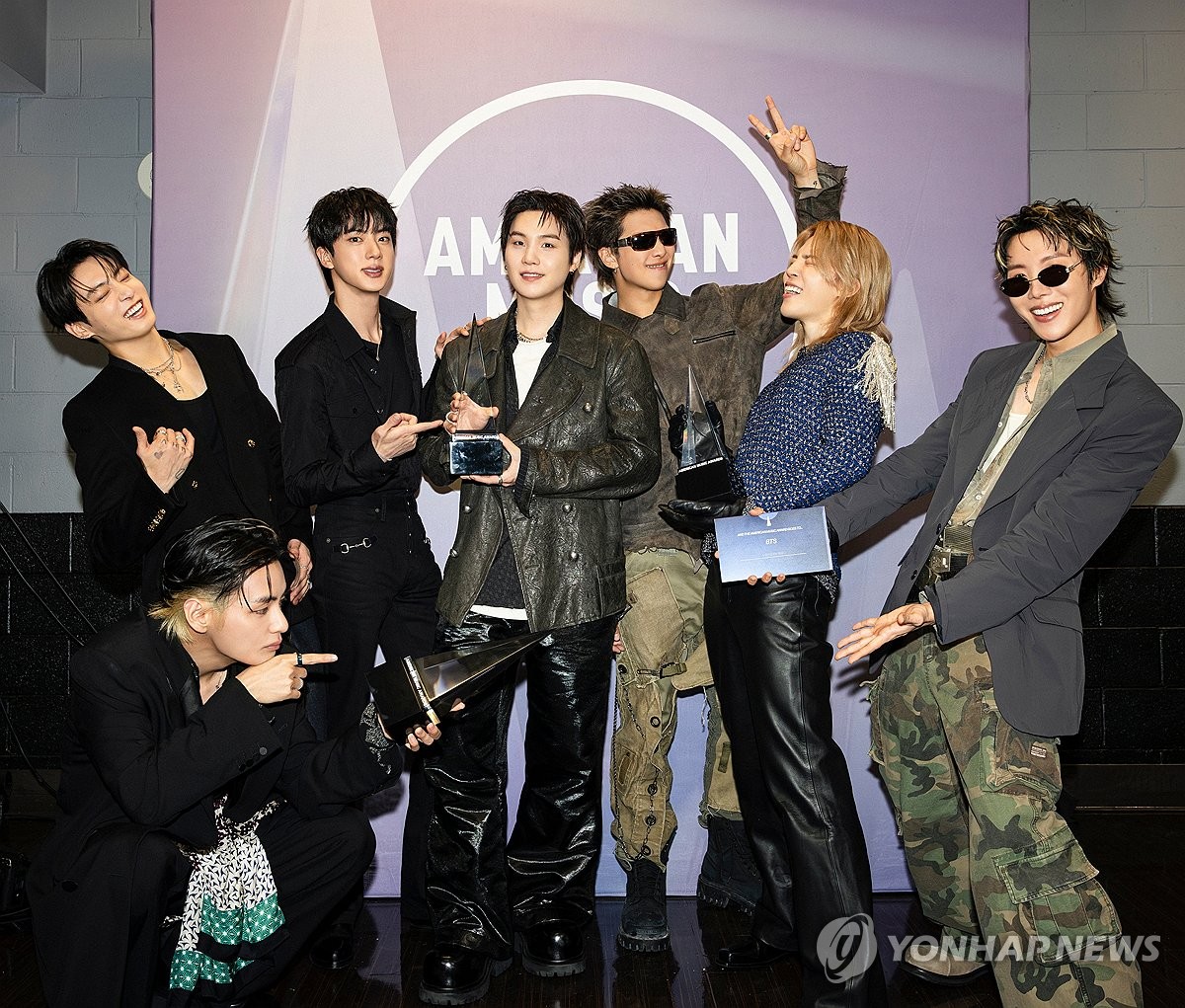Gov't vows to tackle tourist overcharging ahead of BTS concert in Busan