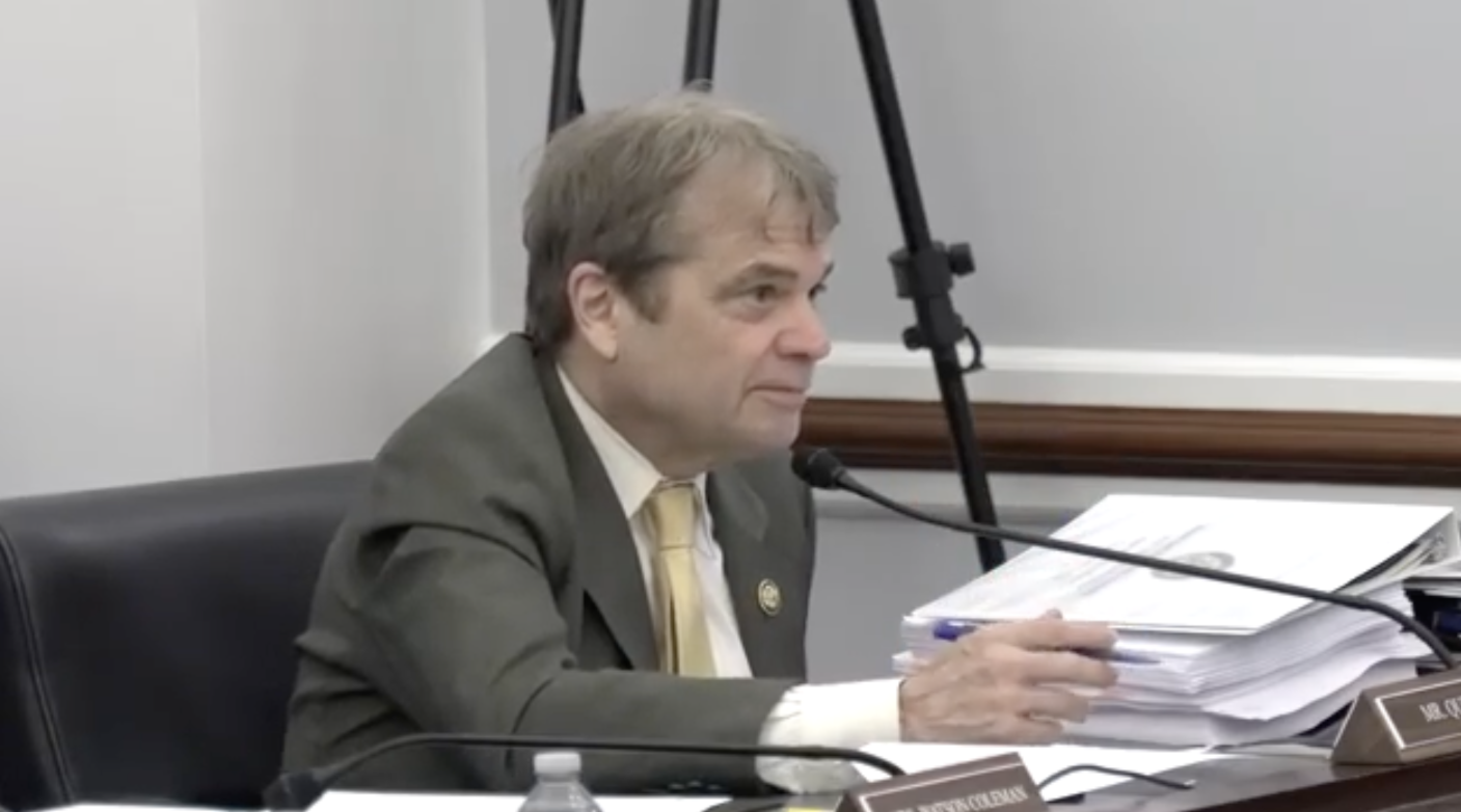 'I'm very concerned': Mike Quigley pushes back on proposed THUD cuts ...