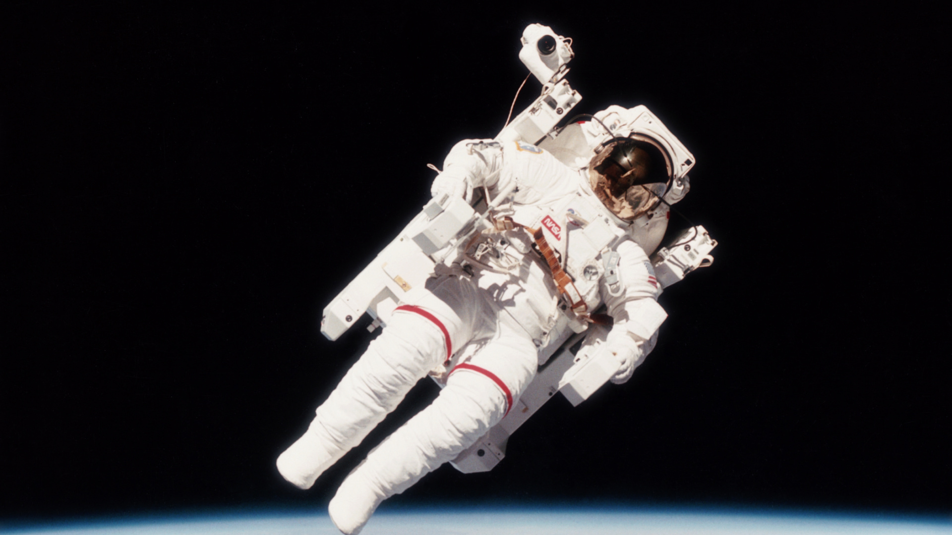 Un año mirando la Tierra desde el espacio: la misión que pondrá a ...