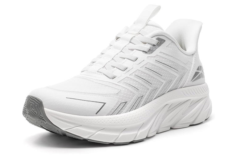 Shoppers say these Amazon sneakers go toe-to-toe with Hoka and come out ...