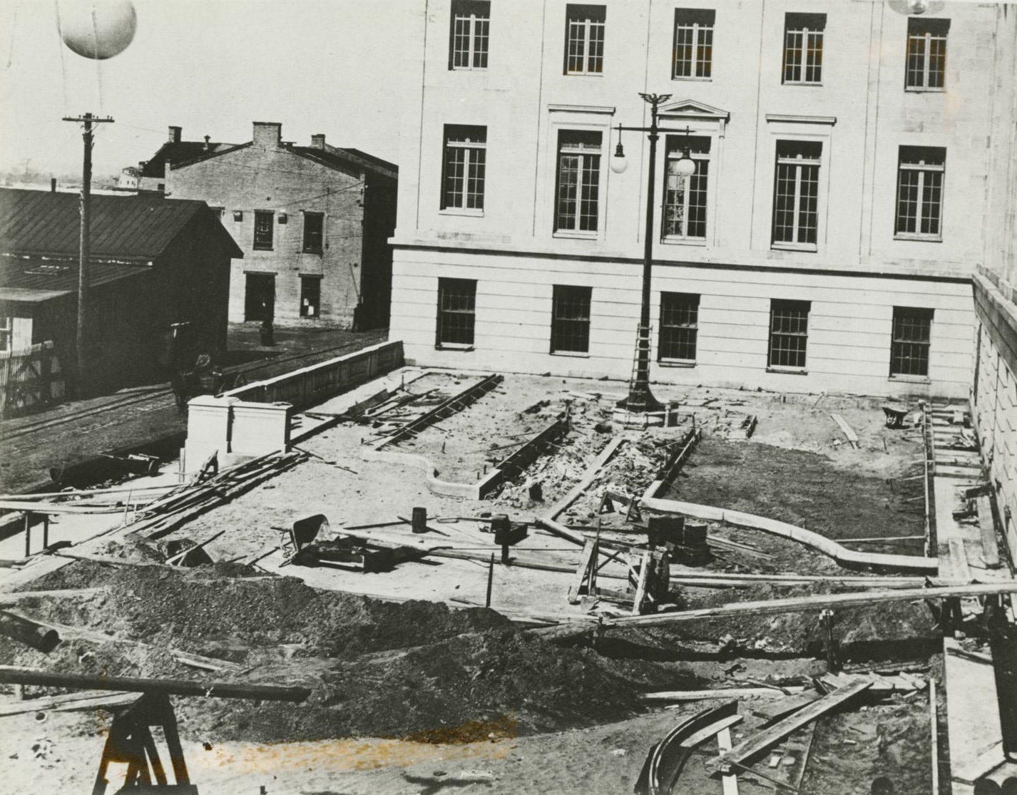 Let's travel back in time to the Wilmington riverfront of 1914