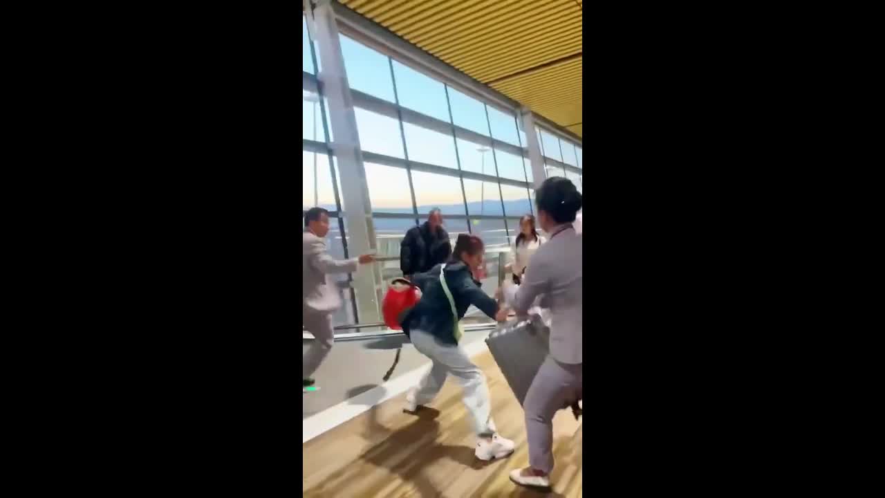 Elderly passenger kicks airport staff in tantrum over baggage fee