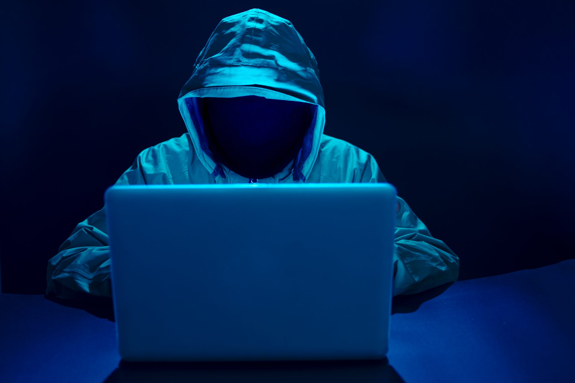 Cybercriminelen zetten AI in als nieuw wapen tegen bedrijven en burgers