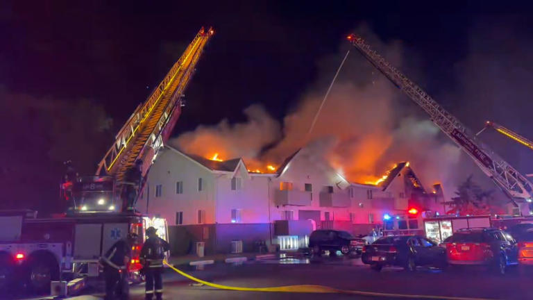 About 50 displaced, 2 injured after apartment fire in Aurora