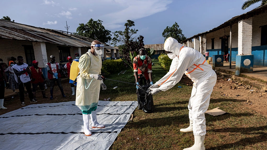 Italy confirms Ebola tests negative for aid workers