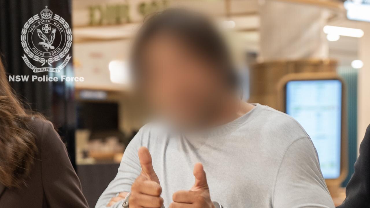 Romanian man jailed for 'distraction fraud' of elderly Australian shoppers