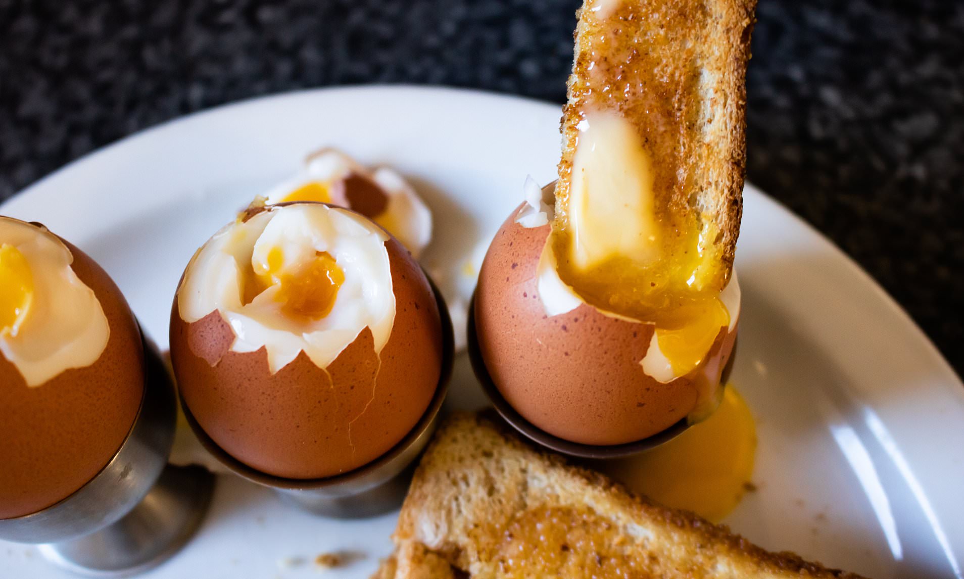 Is it really worth splashing out £4 on posh eggs: Experts reveal if ...