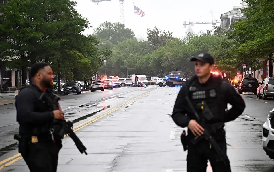 NBC's Julie Tsirkin embraces memes after White House shooting reaction