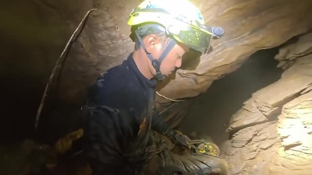 Search continues to save seven locals trapped in cave in Laos