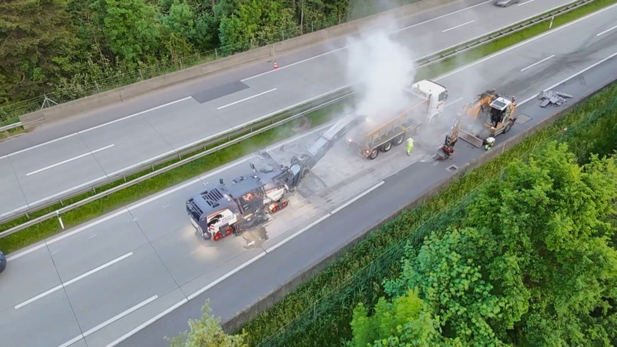La chaleur fissure l'A13 : « Deux autos ont roulé plein gaz dessus