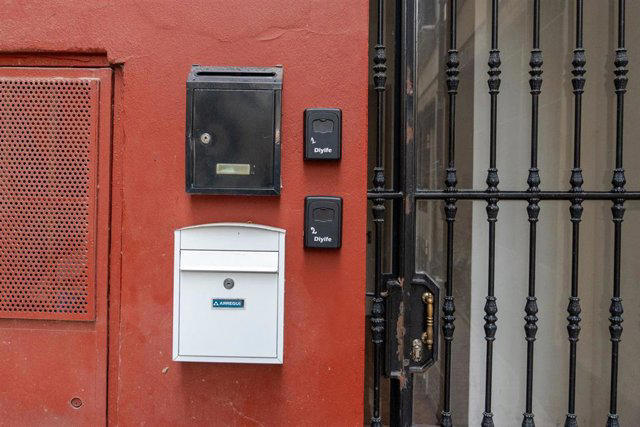 Viviendas turísticas cifran en seis millones el coste del registro ...