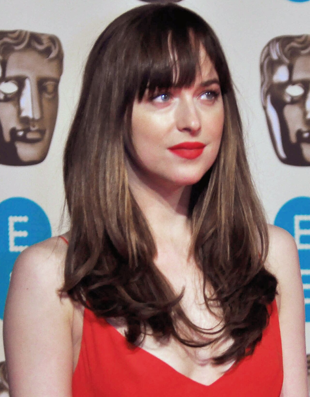 15 people share the attractive celebs they think have zero charisma