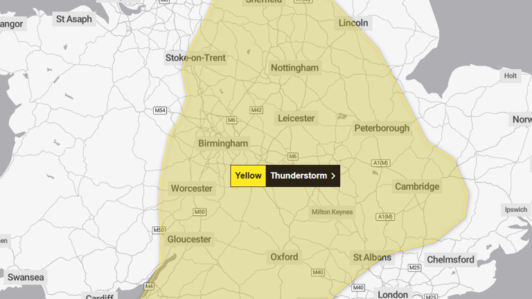 Yellow warning of thunderstorms in east of England