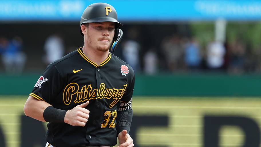 Henry Davis trusts the process, and it's working with Pirates