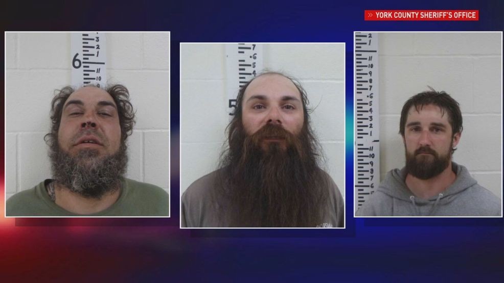 Three men charged after Lebanon bar fight