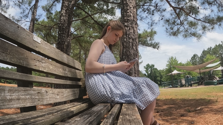 'Jobs are posted and nobody's responding': Teens facing difficult ...