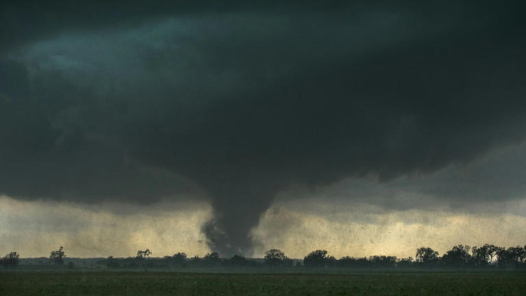 The Memorial Day tornado threat just shifted east — forecasters warn ...