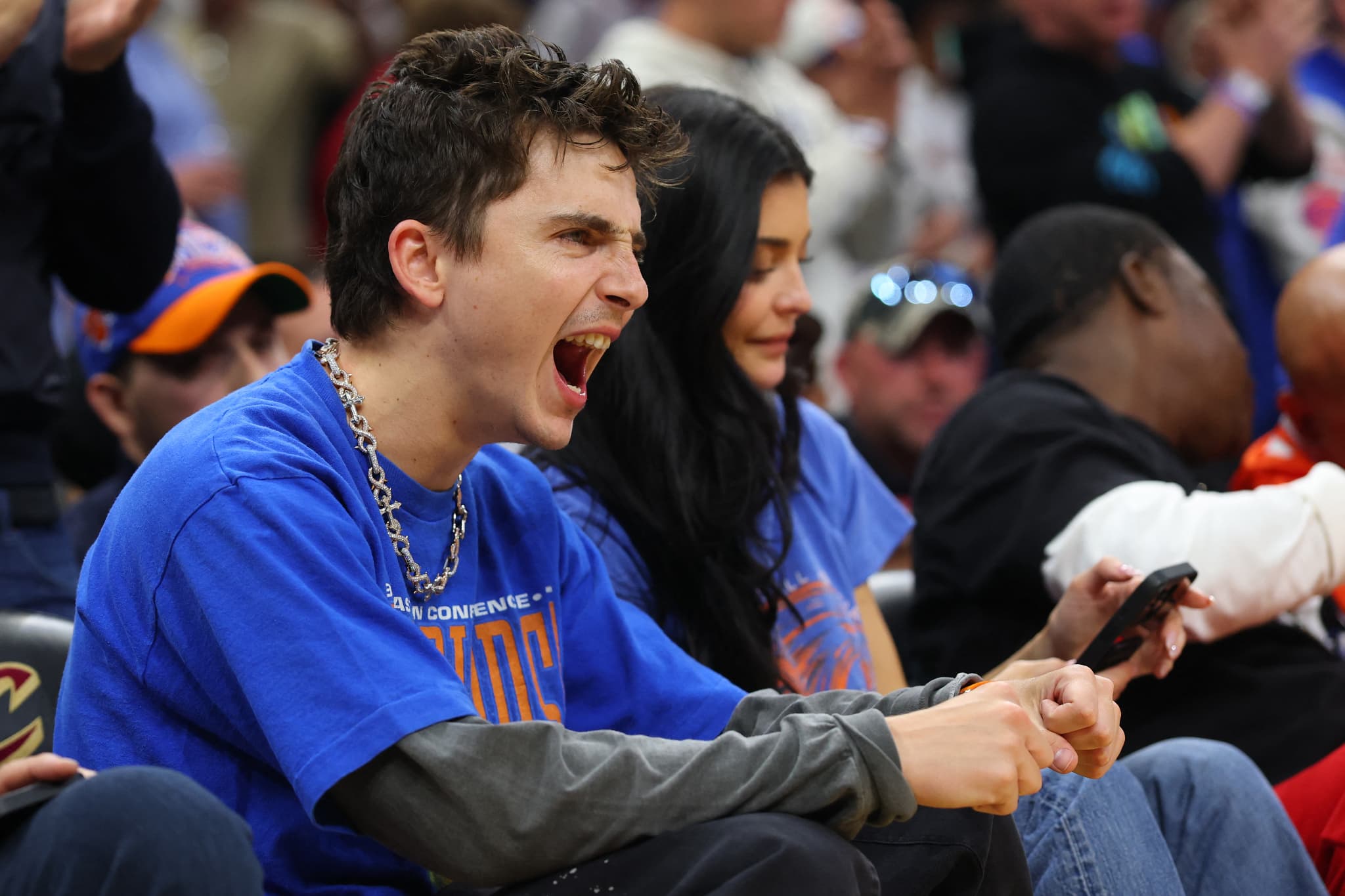 D'abord les Knicks, ensuite Saint-Étienne ? Timothée Chalamet en feu ...