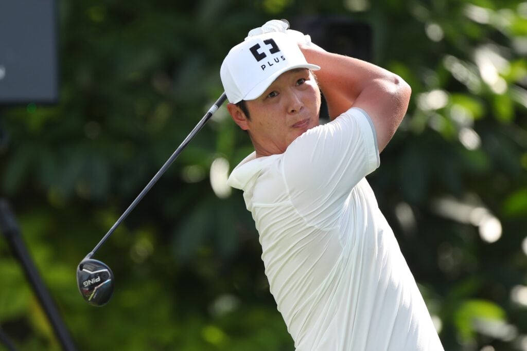 Golf fans label LIV a 'joke' after team makes questionable mid-season move