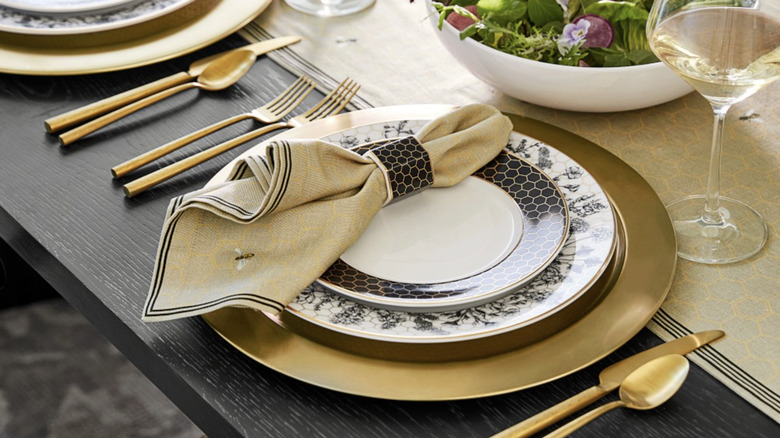 This Dollar Tree kitchen set rivals a Williams Sonoma collection for a ...