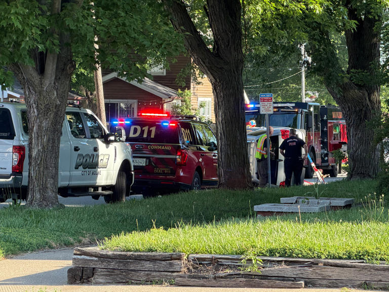 16-year-old arrested after stolen car chase ends with flipped SUV in Moline