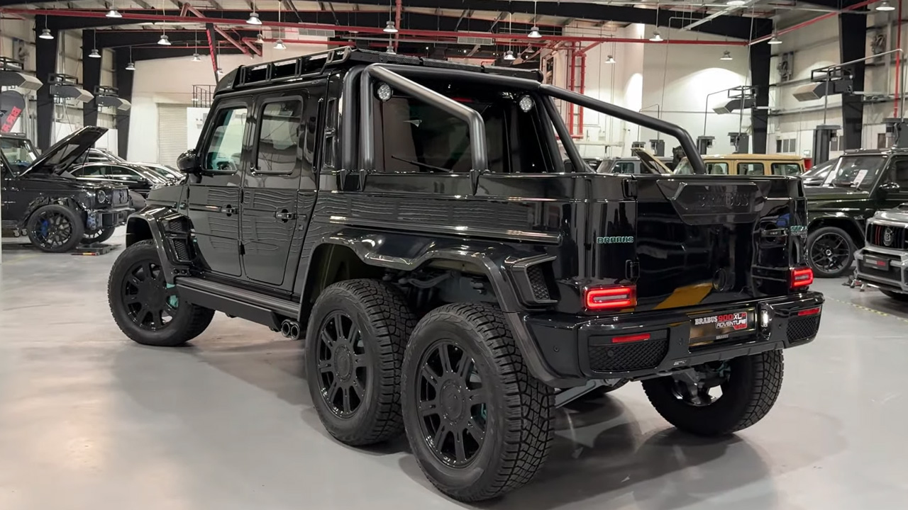 A €1.5 million Brabus 6x6 brings 900 HP madness