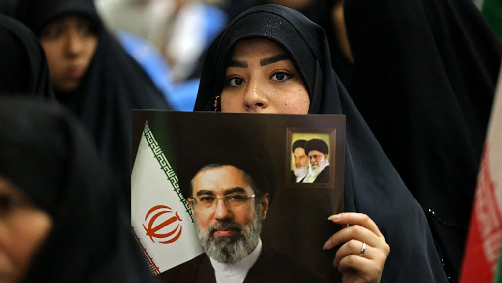 Iran warns Gulf states against shielding US bases