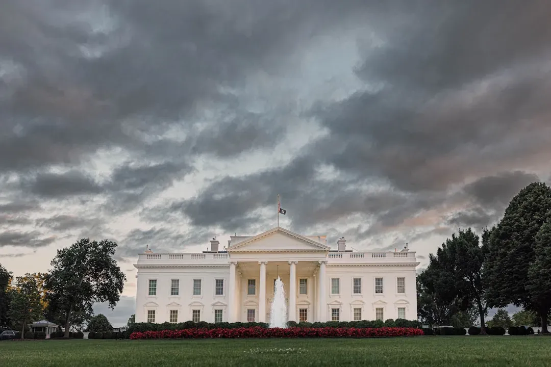 13 lesser-known but true stories behind America's most famous houses