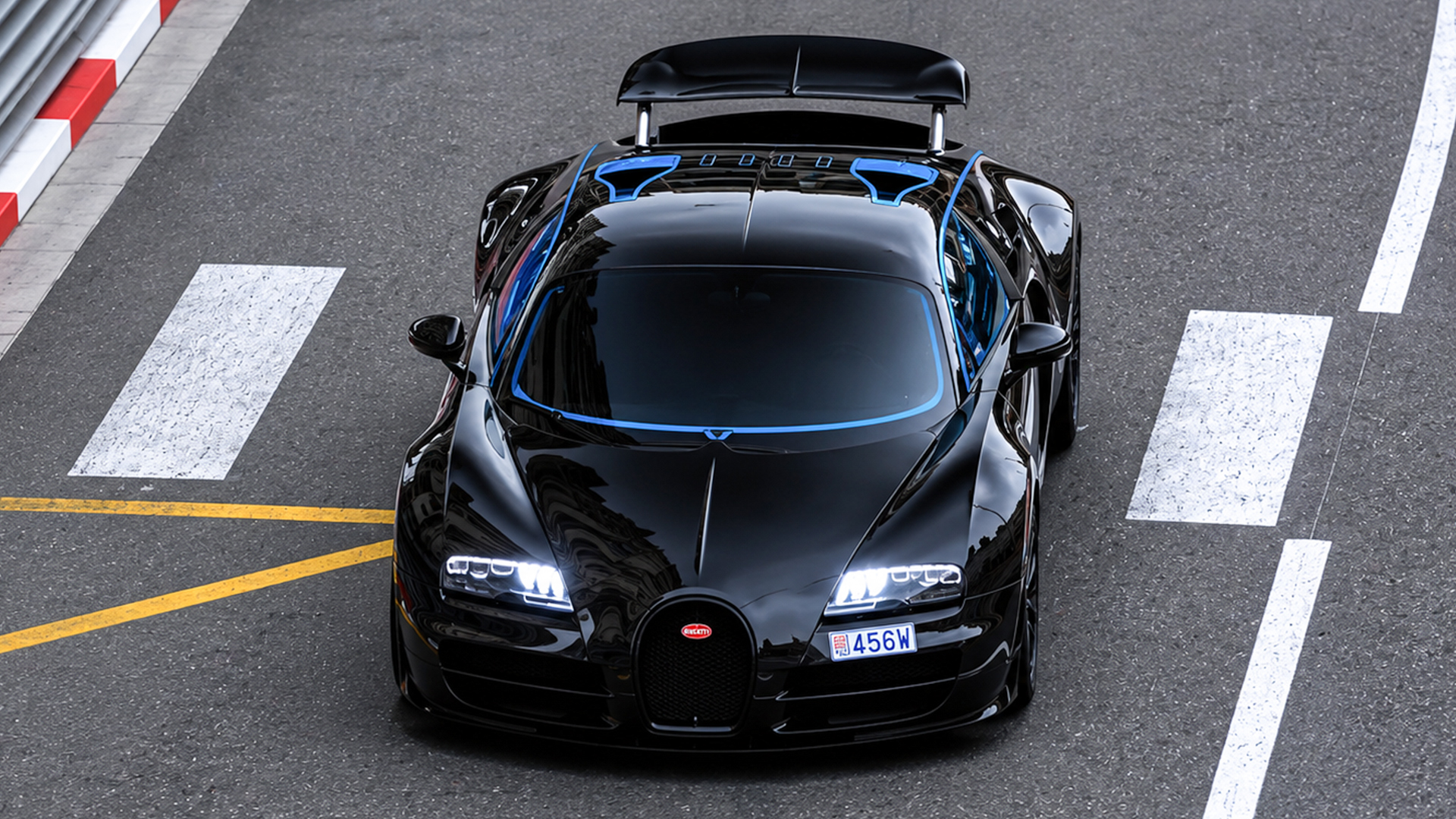 Sleek $3,600,000 Bugatti Chiron seen in Monaco