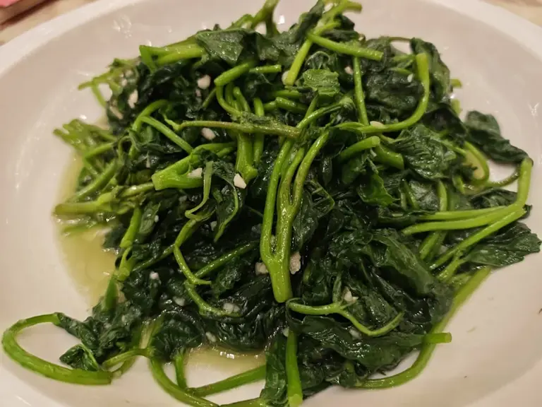 5 magnesium-packed foods experts recommend for fighting everyday fatigue