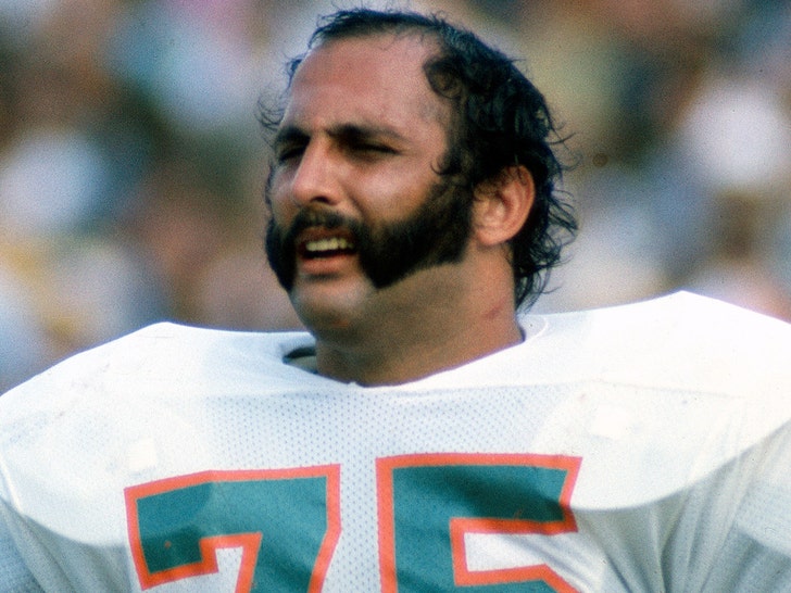 Miami Dolphins legend Manny Fernandez dead at 79