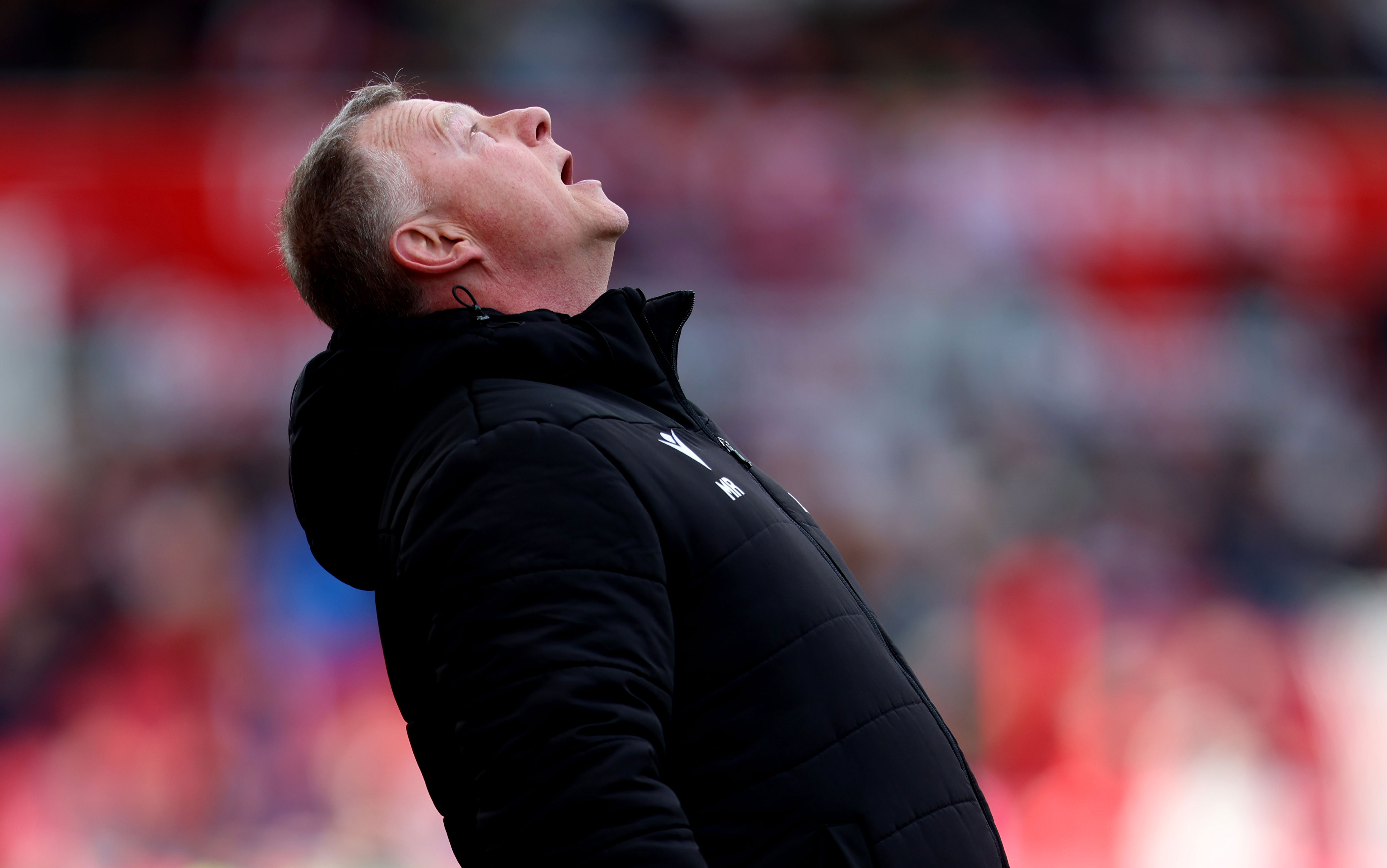 'You can't watch that' - Former Portsmouth striker Peter Crouch makes ...