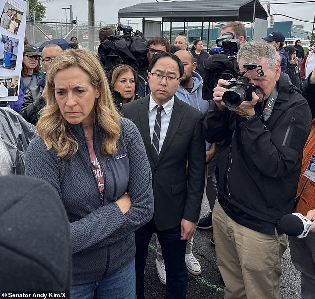 Senator pepper-sprayed as protesters storm ICE detention center