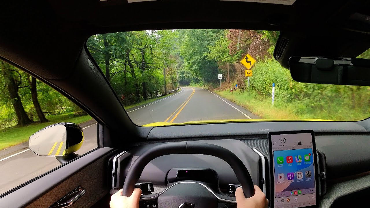 A relaxing summer drive in the 2025 Volvo EX30