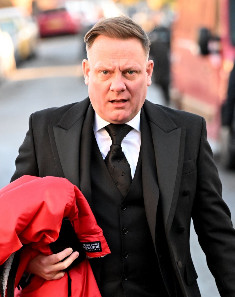 Absolutely devastated Antony Cotton pays tribute after friend dies