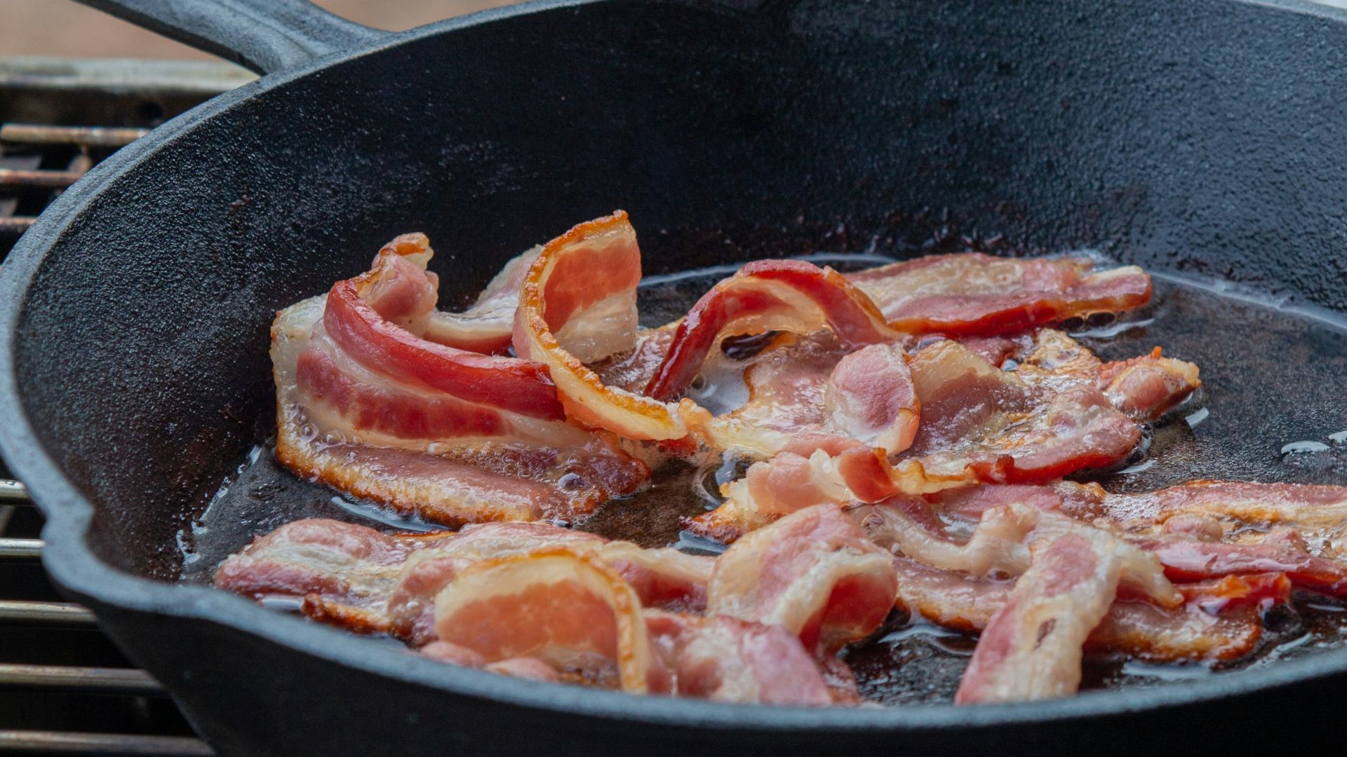 10 foods that smell better than they taste & 10 stinky foods that'll ...