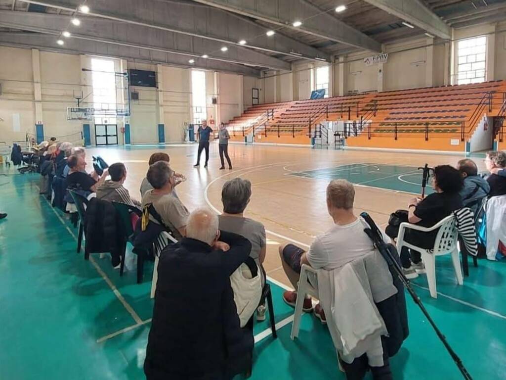 Esperti inglesi ad Andora per una lezione di attività fisica adatta per ...