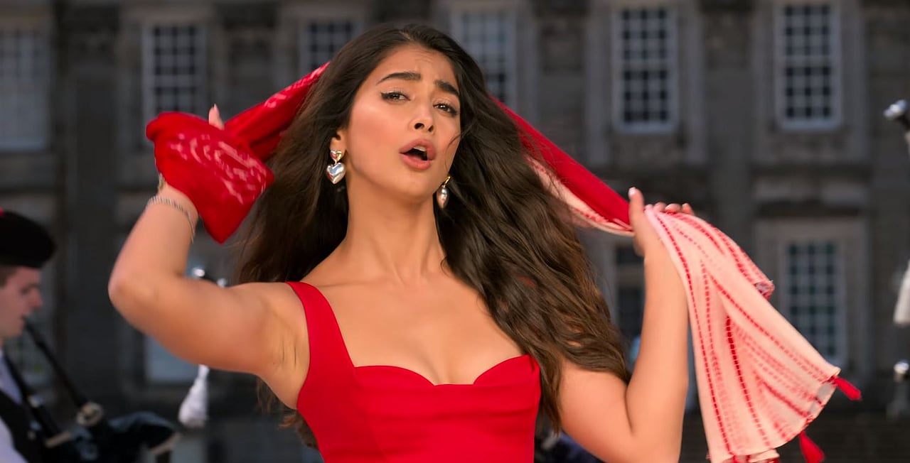 Pooja Hegde gives 'Monica' vibes in Hai Jawani Toh Ishq Hona Hai's ...