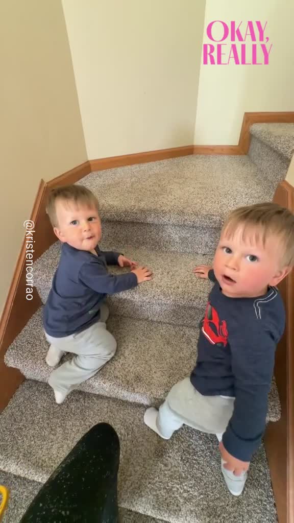 Hilarious moment identical twin toddlers blame each other