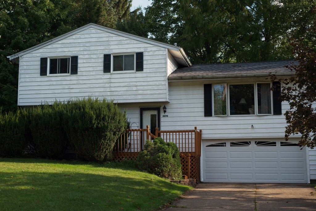 Homeowner finds hidden bedroom with no door one year after moving in