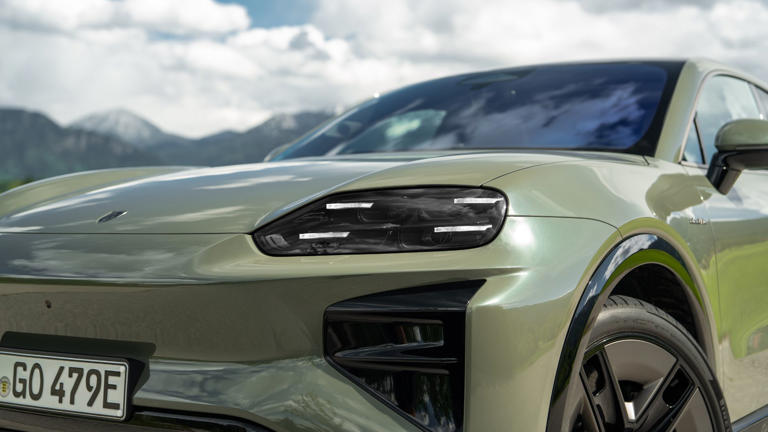 Porsche Cayenne Coupe Turbo Electric 2026 review