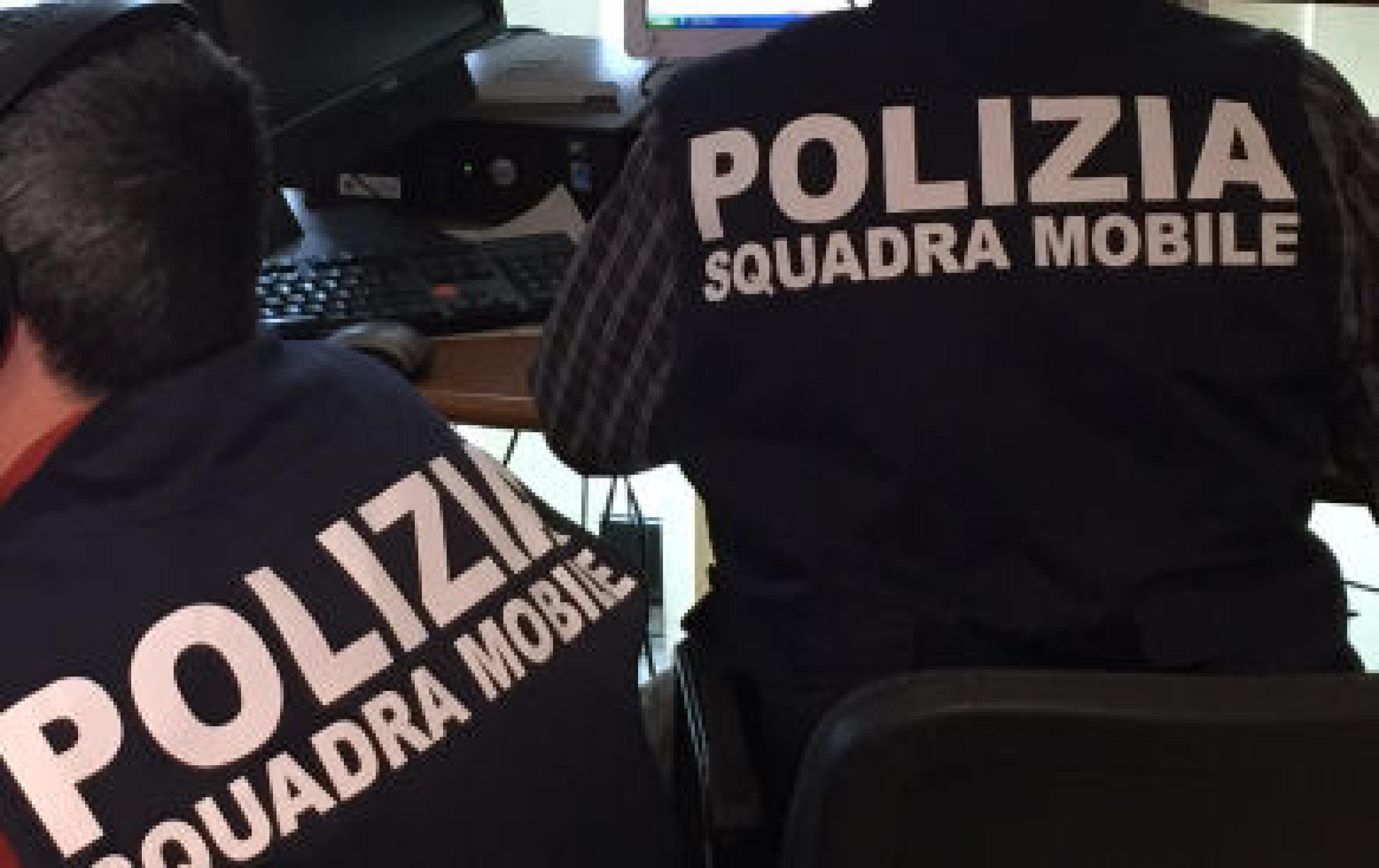 A 70 anni con oltre 5 chili di droga in valigia, arrestata 'nonna coca'