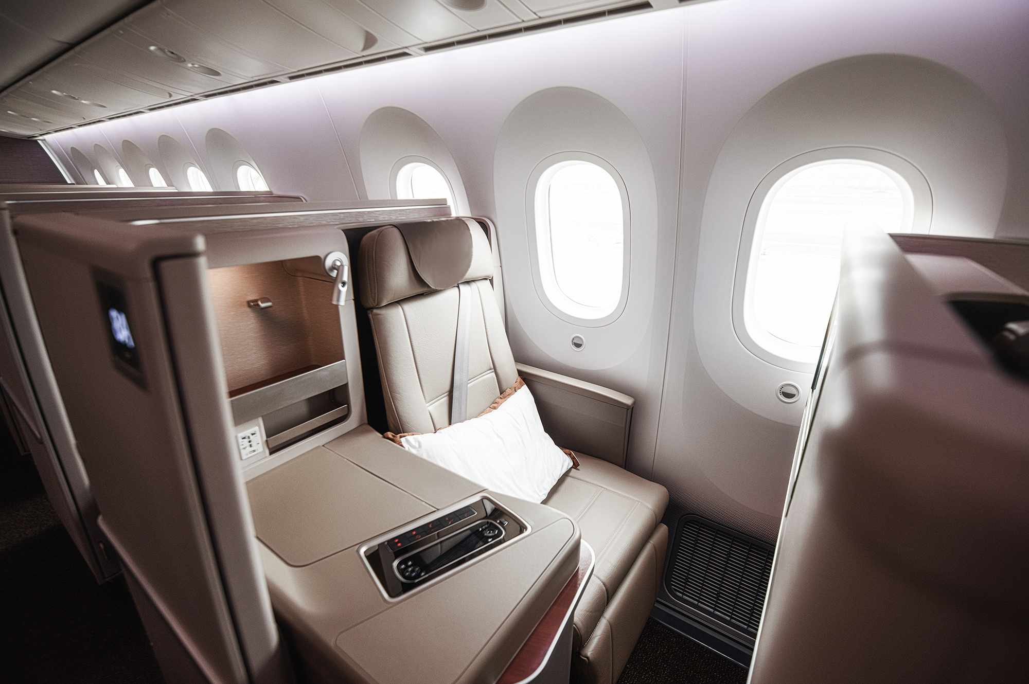 These airlines have the longest lie-flat beds in business class