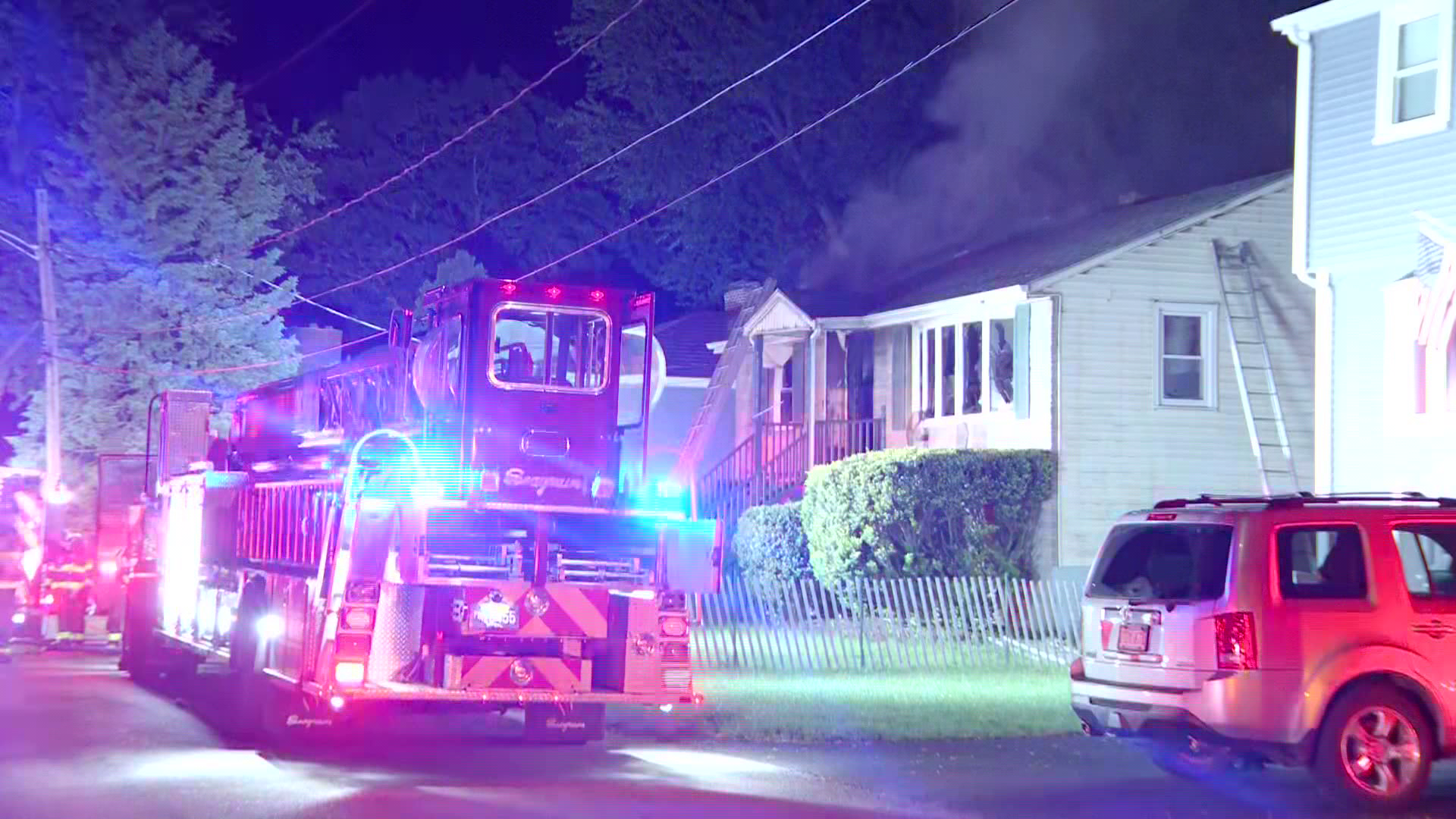 2 injured in Melrose house fire