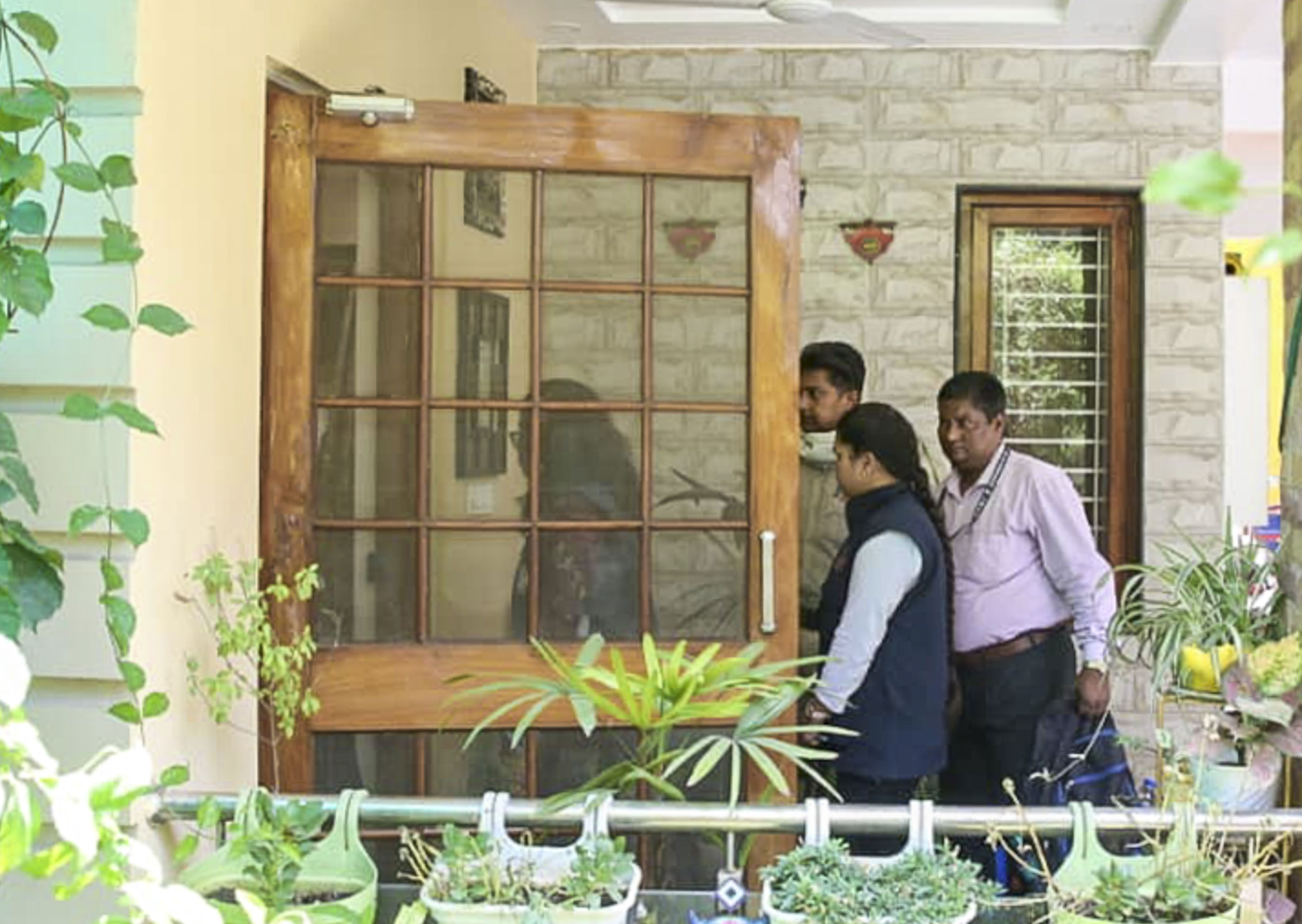 Twisha death case: CBI arrests her mother-in-law and ex-judge Giribala ...