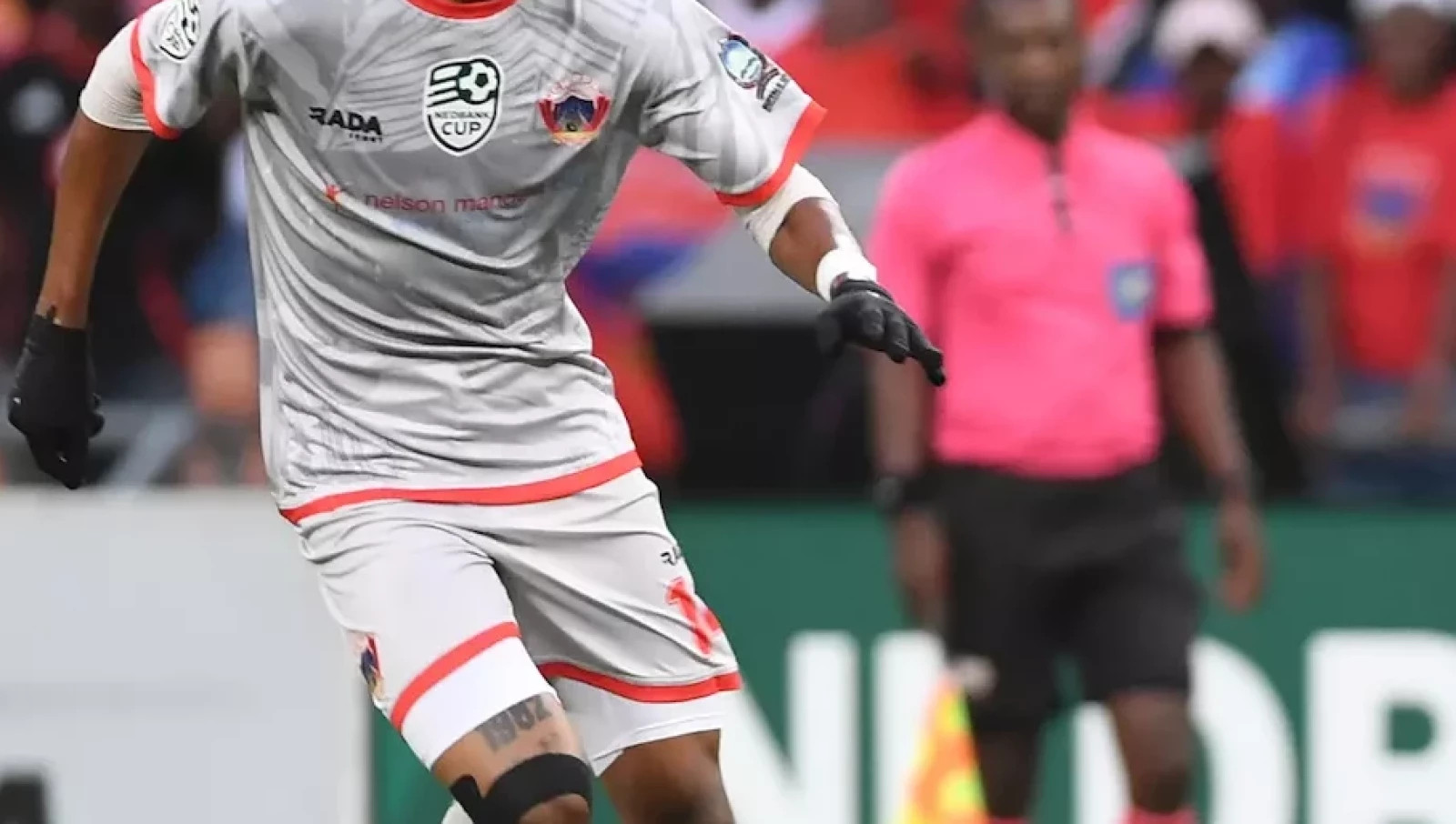 Sinoxolo Kwayiba joins Stellies as Gavin Hunt begins overhaul