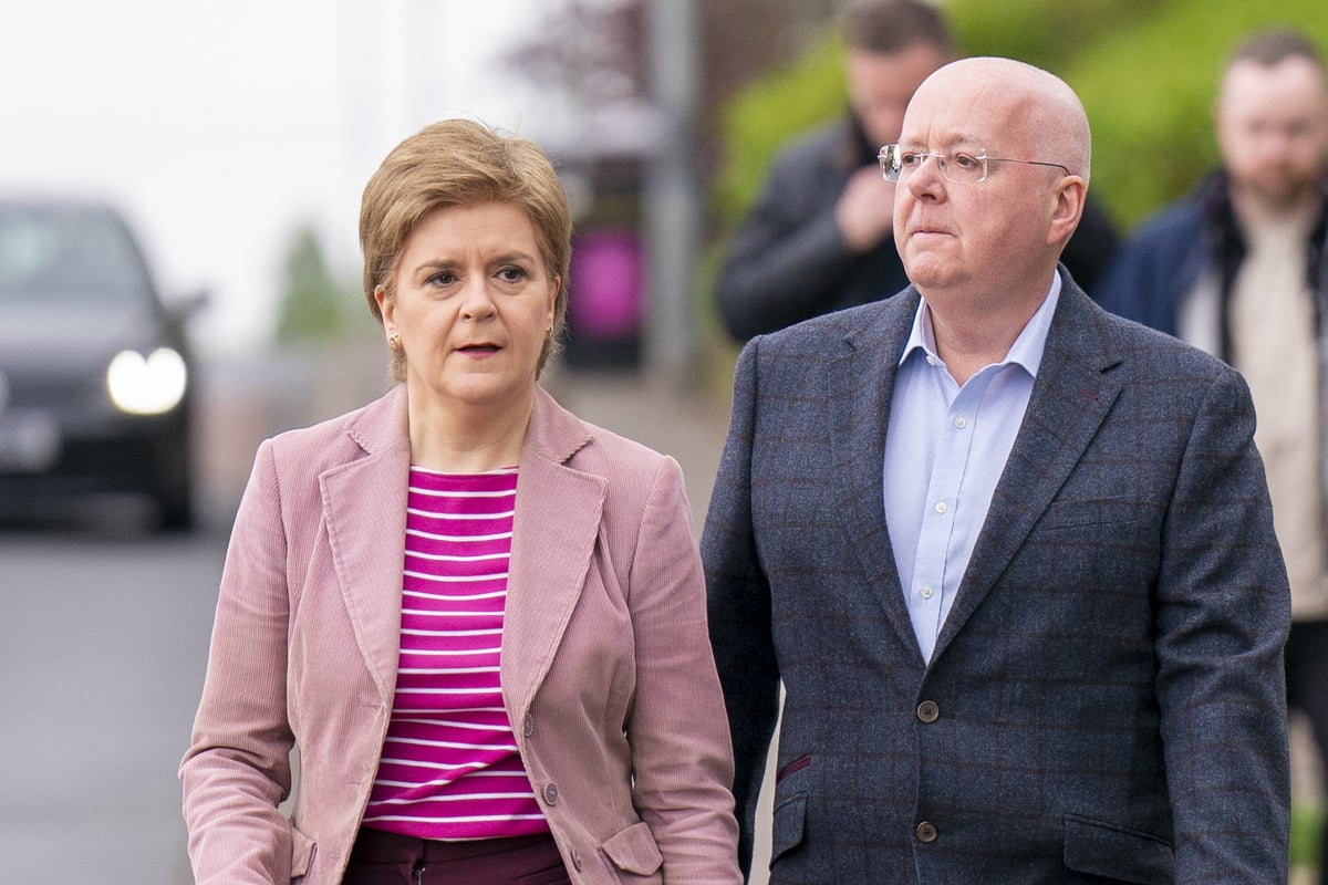 Peter Murrell told jeweller ‘I’m the man with the money’ – report
