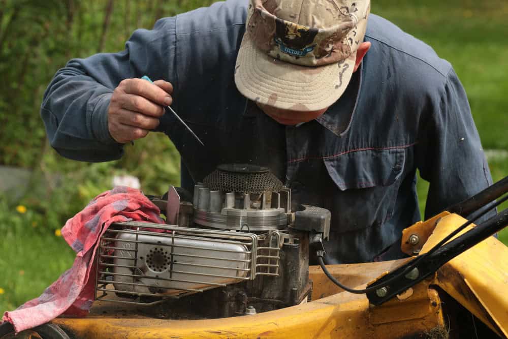 How to sharpen a mower blade at home and balance it properly