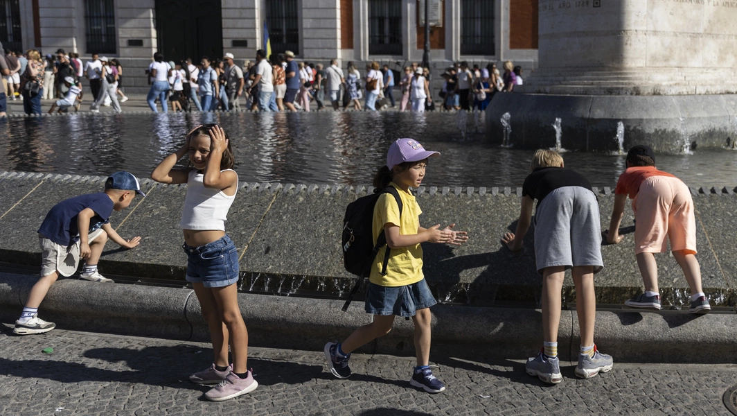 UK hits record May temperature as Europe swelters
