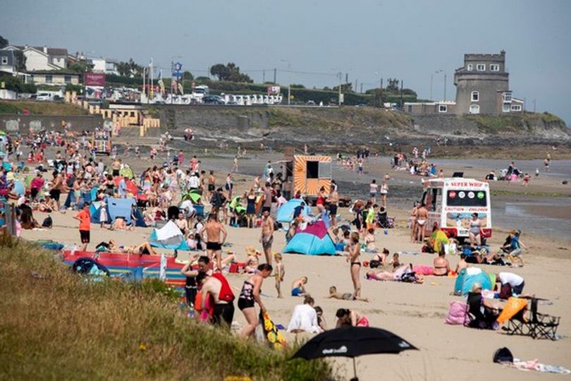 Extremely rare 30-hour high temperature warning issued across Ireland ...